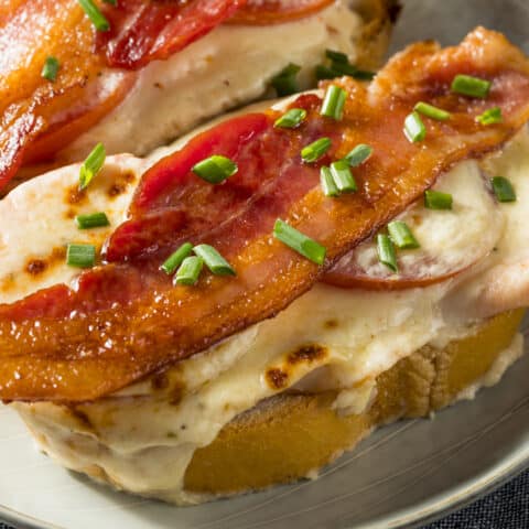 Authentic Kentucky Hot Brown - 31 Daily
