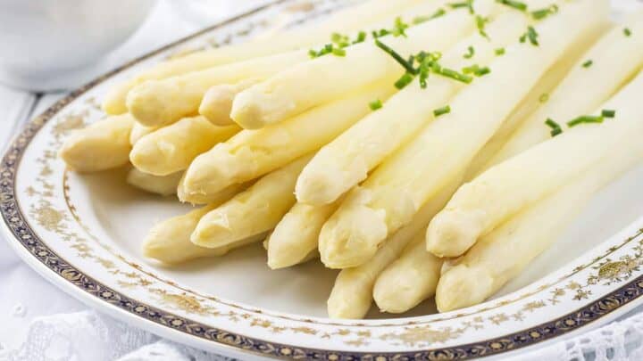 Spargelzeit : German White Asparagus - 31 Daily