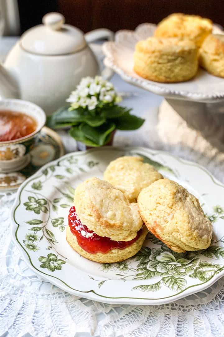 Traditional Irish Scones Recipe (Classic & Tender) - 31 Daily