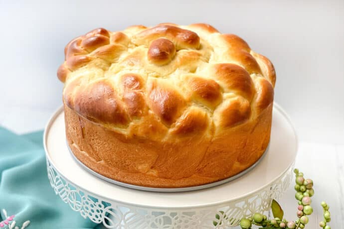 21 Easter Bread Recipes from Around the World - 31 Daily