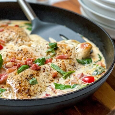 Easy Skillet Creamy Tuscan Chicken with Spinach - 31 Daily