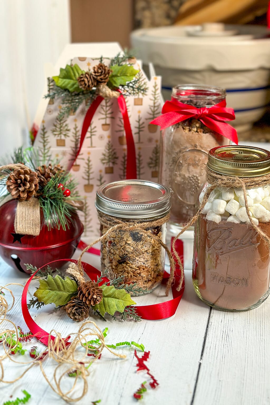 Easy Homemade Mason Jar Food Gifts (in 10 Minutes) - 31 Daily