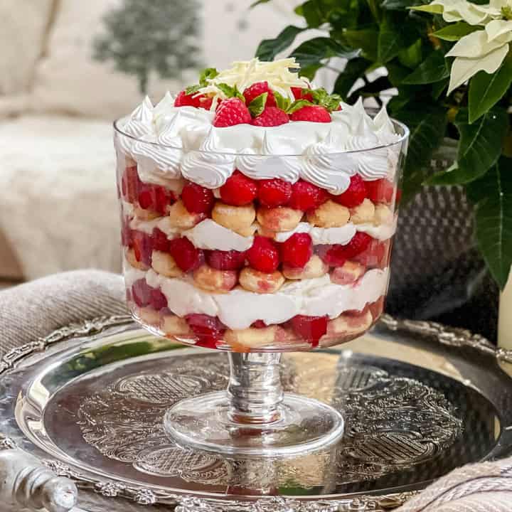 Simple Christmas Trifle Recipe - 31 Daily